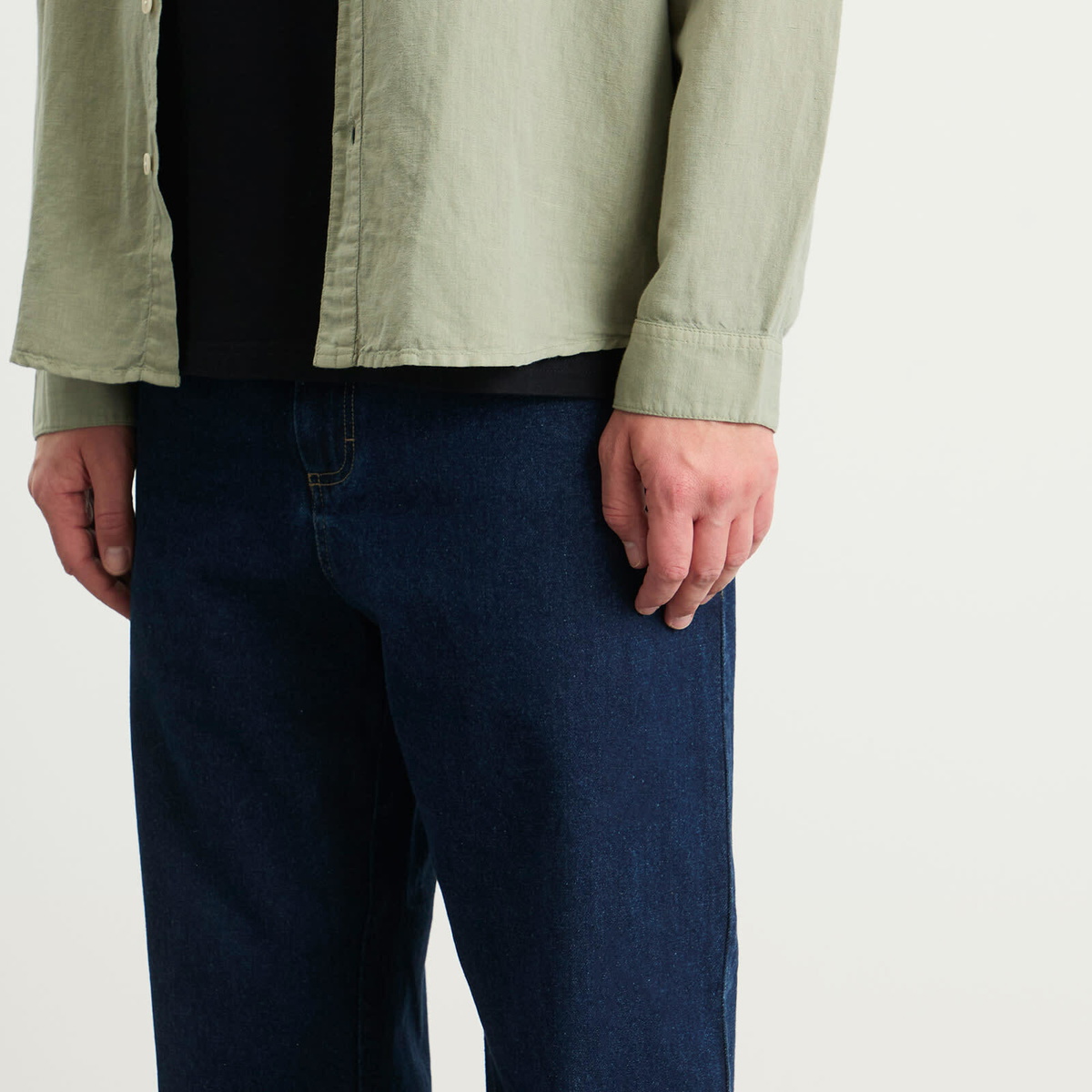 Folk Men's Barrel Leg Jean in Deep Denim Folk