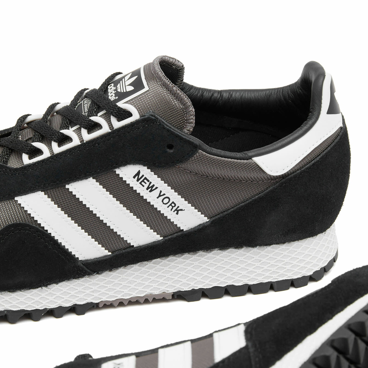 Adidas New York Sneaker in Core Black/Dash Grey/Charcoal adidas