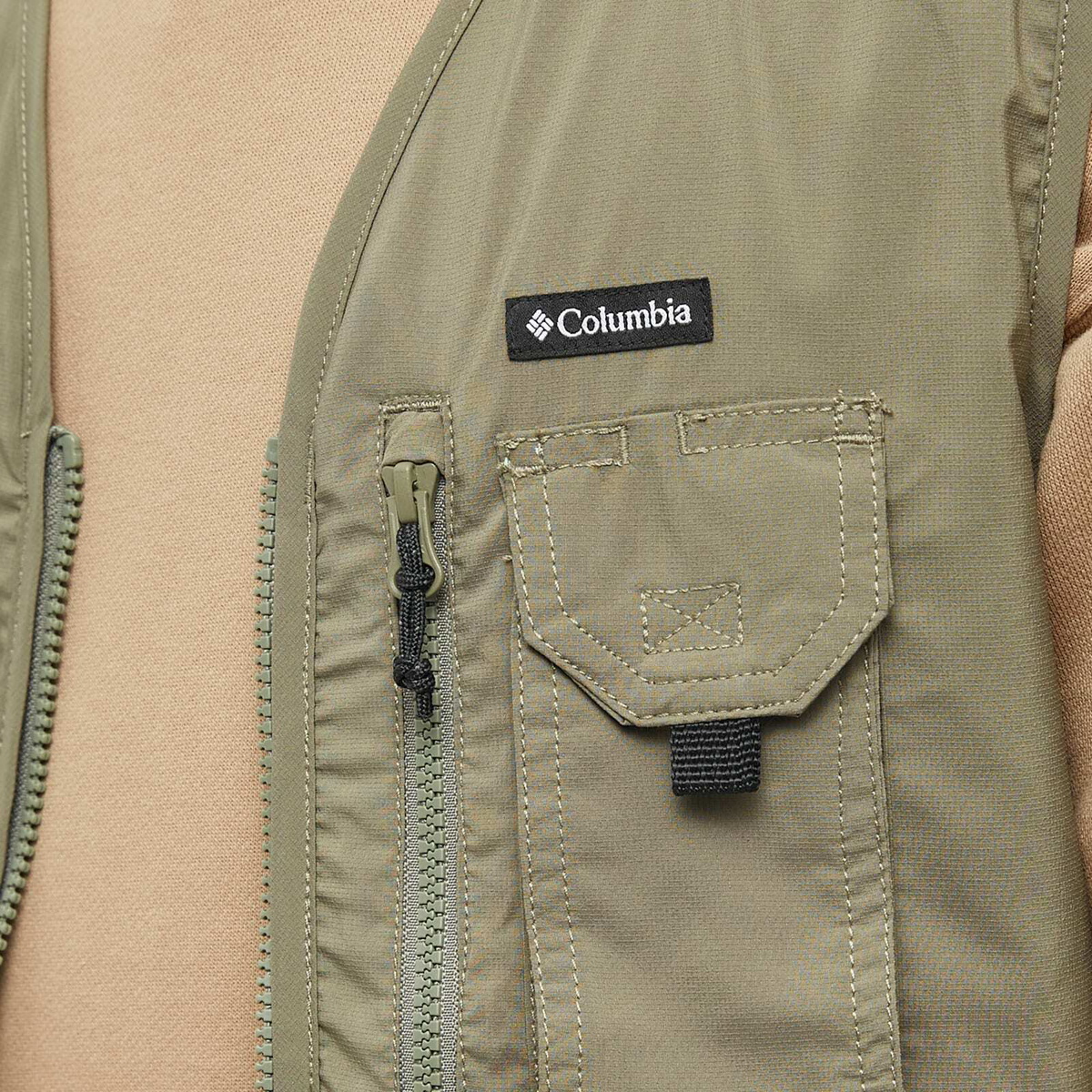 Columbia Men's Silver Ridge™ Utility Vest in Stone Green Columbia