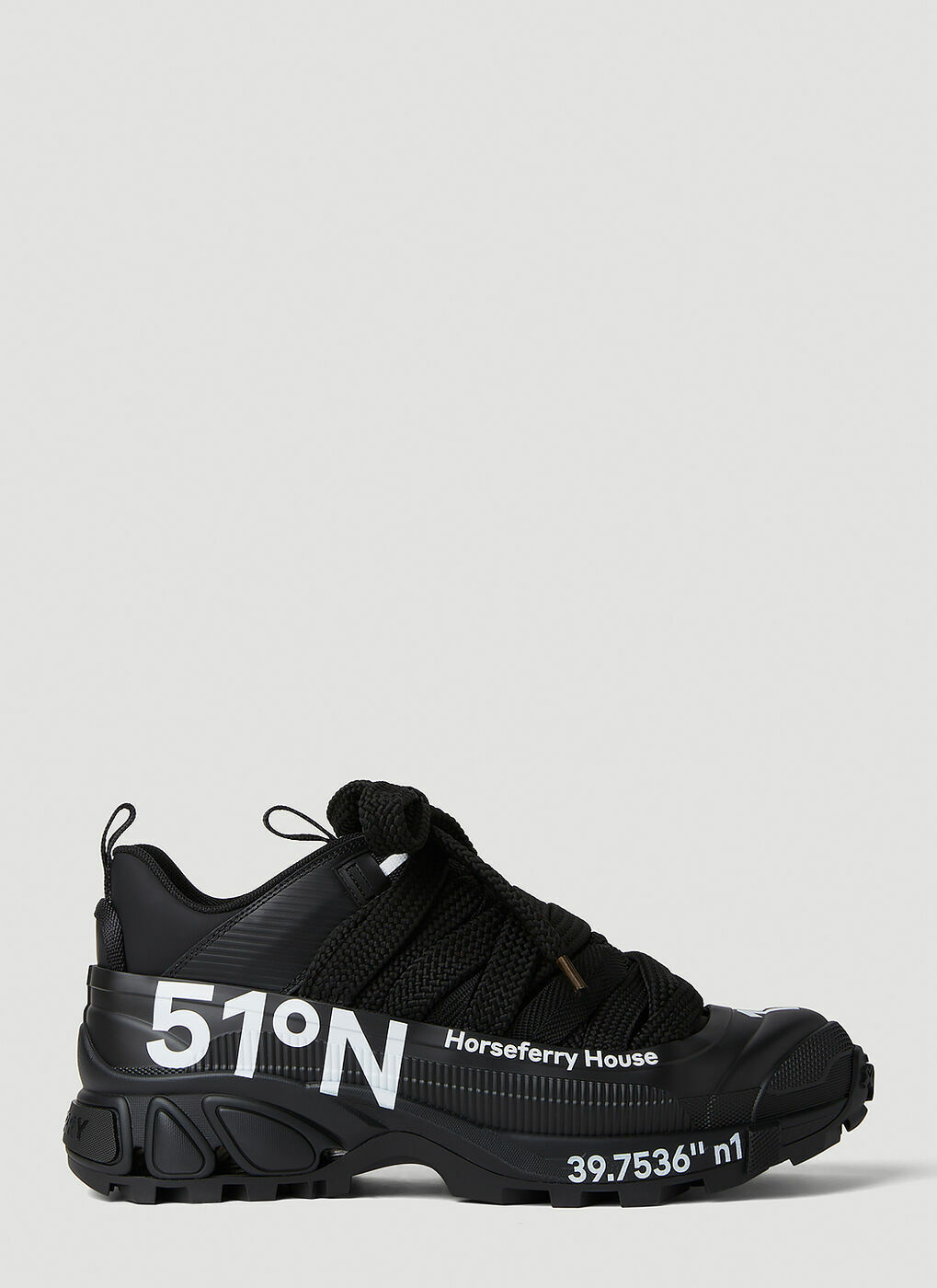 Burberry - Coordinates Print Arthur Sneakers in Black Burberry Burberry - Coordinates Print Arthur Sneakers in Black Burberry
