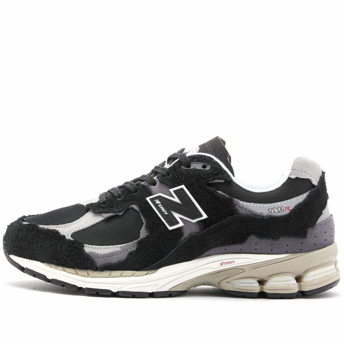 New Balance Men's M2002RDJ Sneakers in Black New Balance