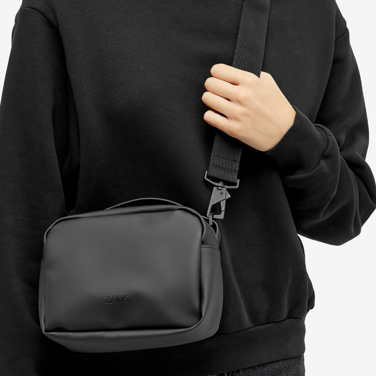 Rains Women's Box Bag in Black Rains