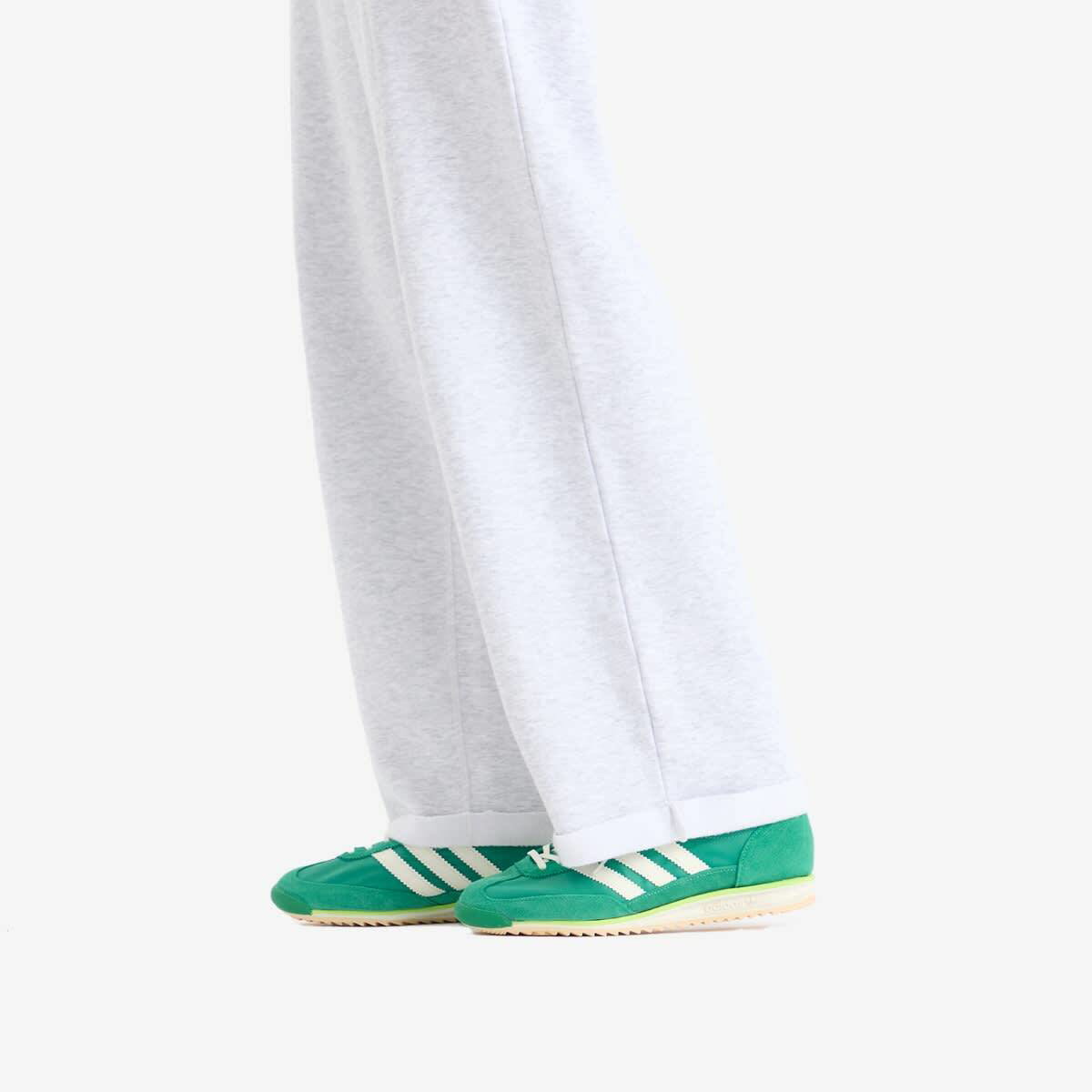 Adidas Women's Sl 72 Og W Sneaker in Green/Ivory/Crystal adidas