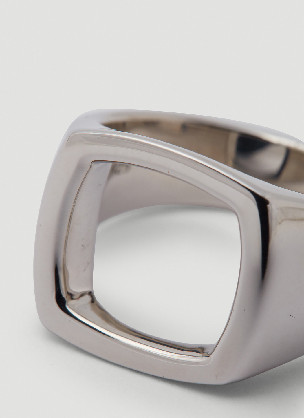 Tom Wood Cushion Open Ring Tom Wood