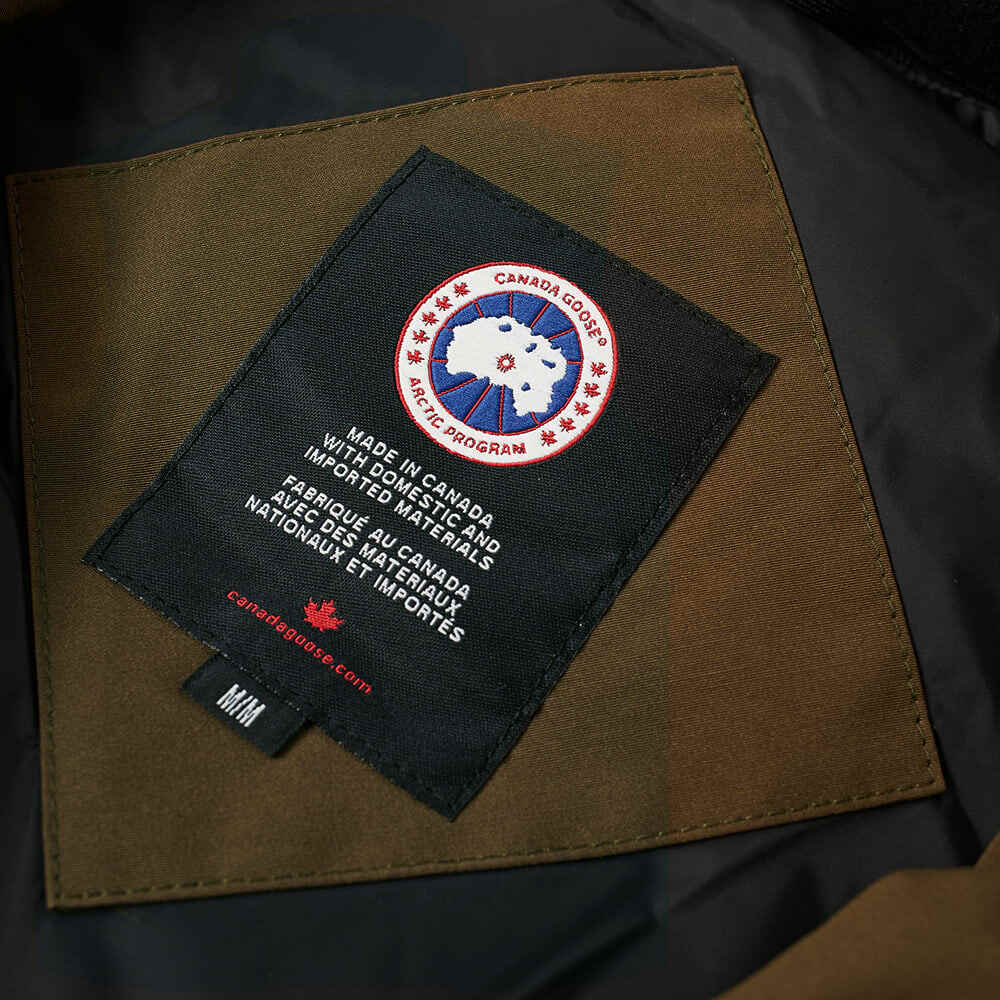 Canada Goose Men's Freestyle Vest in Military Green Canada Goose