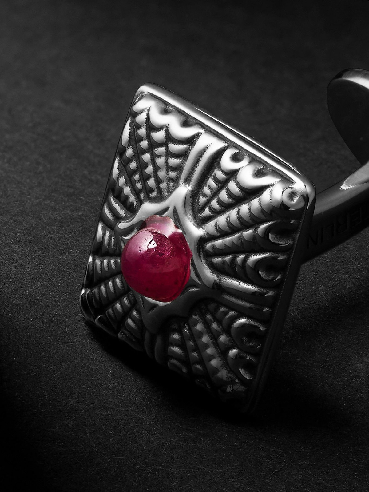 BUCCELLATI - Rouche Silver Onyx Cufflinks Buccellati