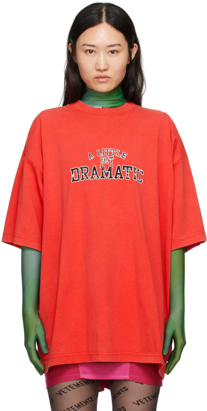 VETEMENTS Red 'A Little Bit Dramatic' T-Shirt Vetements