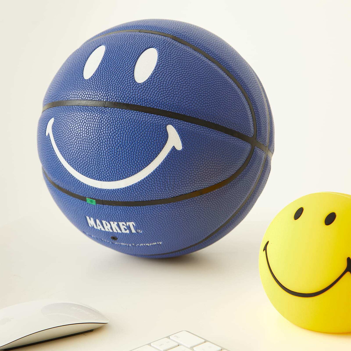 MARKET Men's Smiley Basketball in Blue MARKET