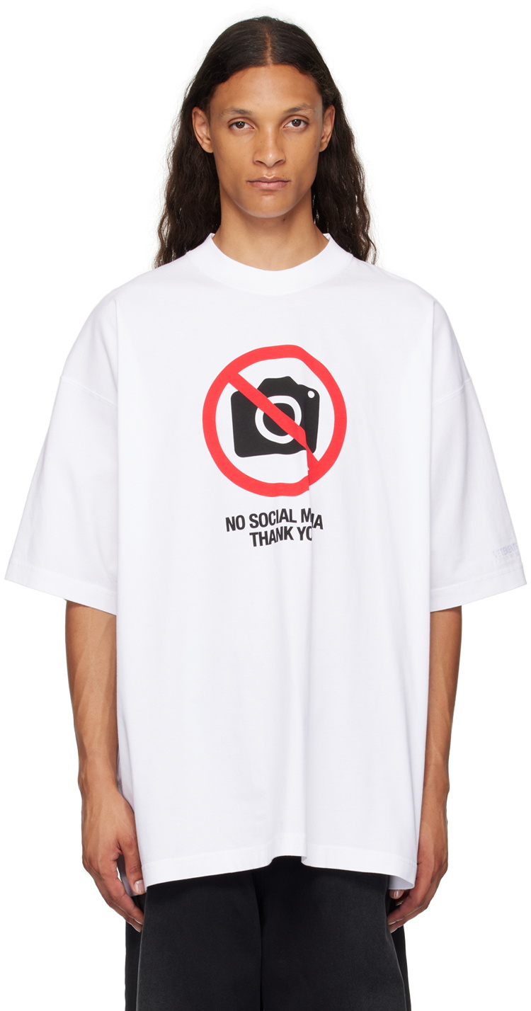 VETEMENTS White 'No Social Media' T-Shirt Vetements