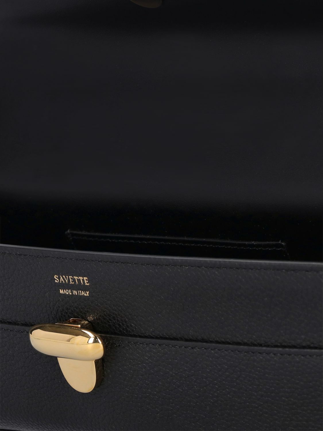 SAVETTE Slim Symmetry Grained Leather Bag Savette