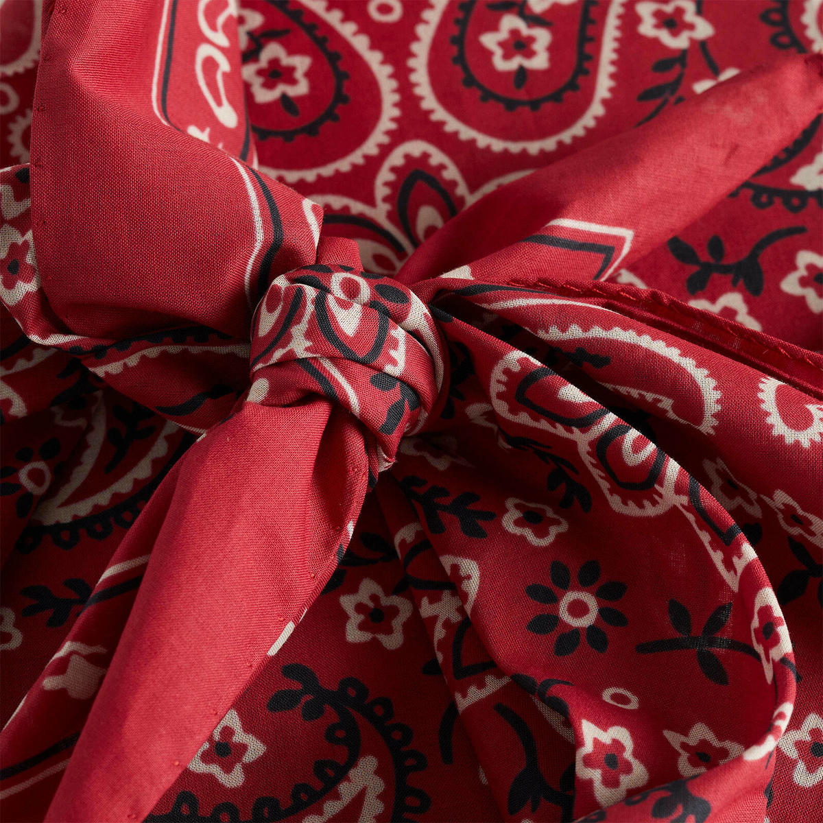 Drake's Men's Classic Paisley Bandana in Red Drake's