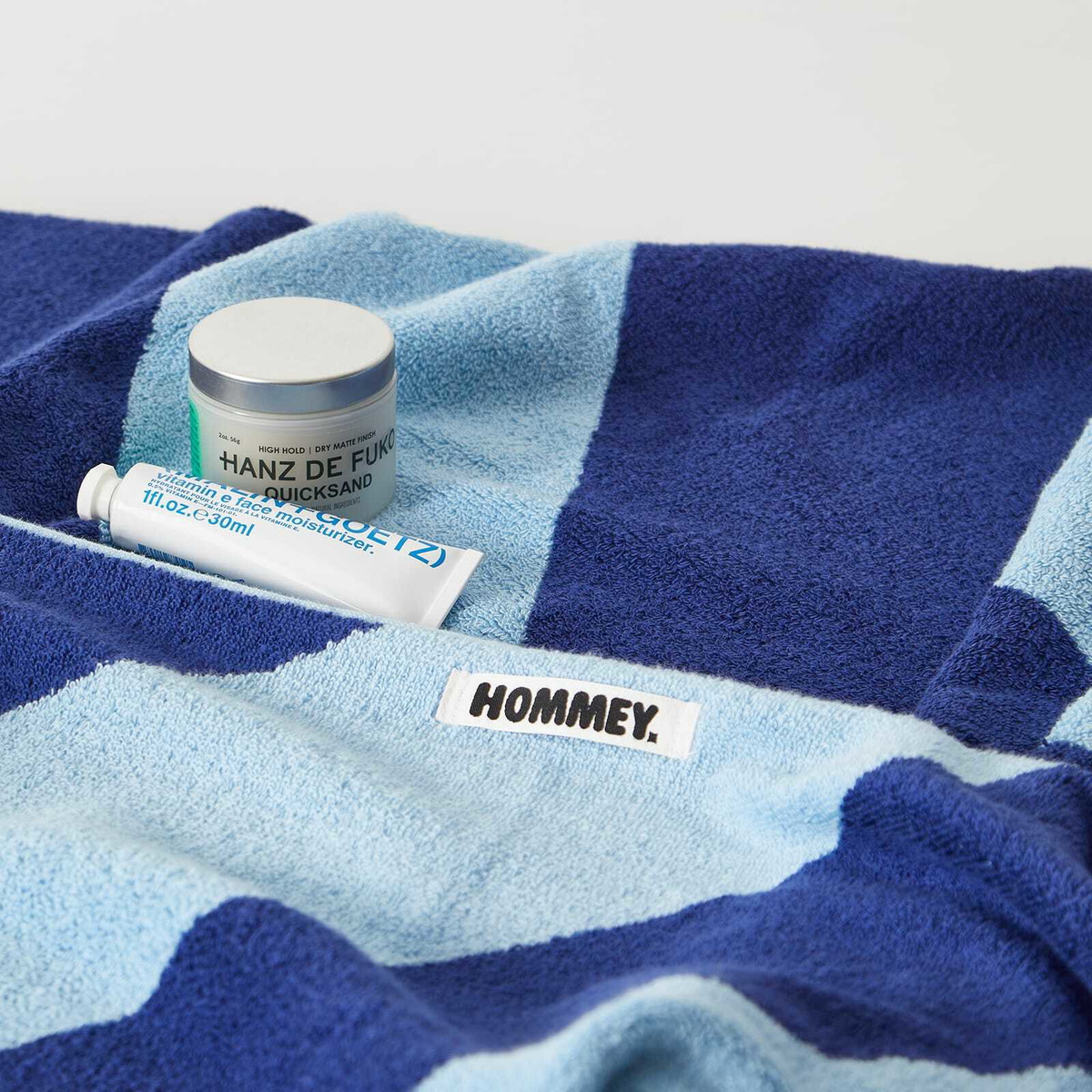 HOMMEY Men's Beach Towel in Blueberry HOMMEY