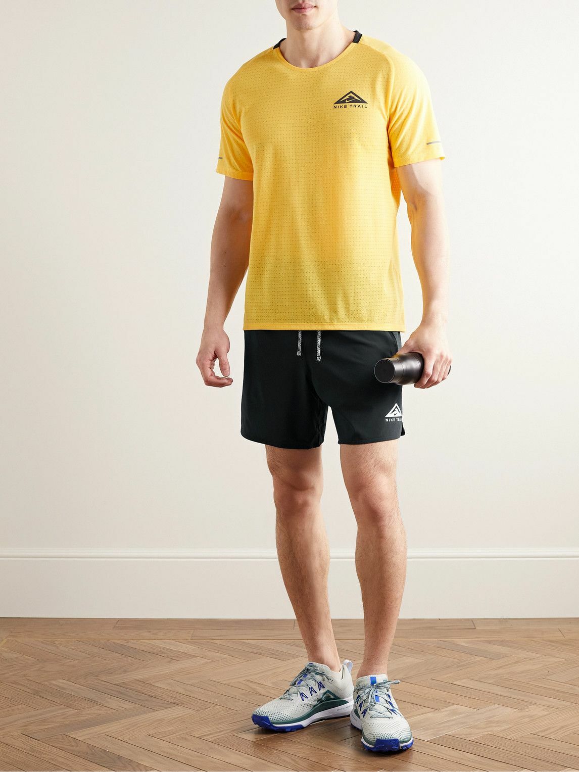 Nike Running - Trail Second Sunrise Straight-Leg Dri-FIT Drawstring ...