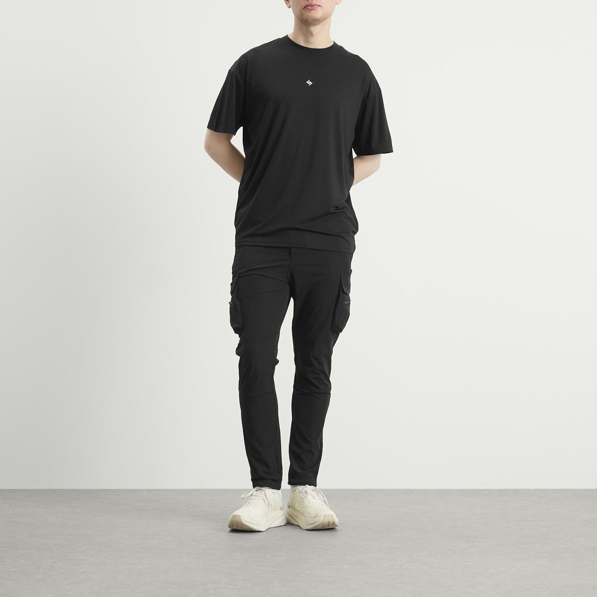 Represent Men's 247 Dna Pant in Jet Black Represent
