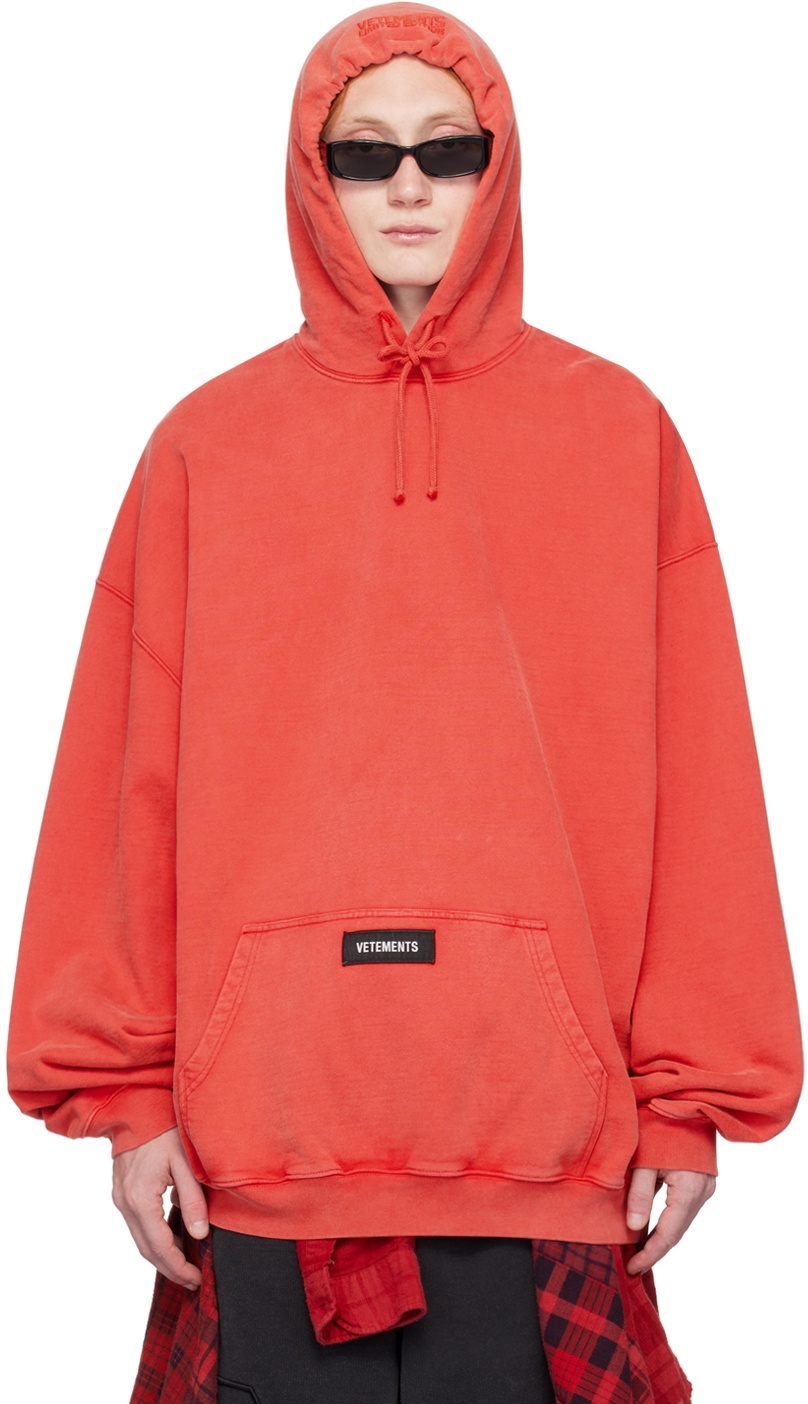 VETEMENTS Red Woven Label Hoodie Vetements