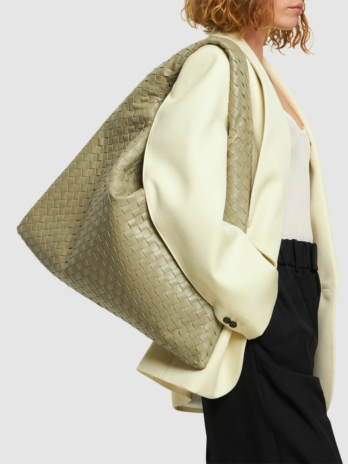 BOTTEGA VENETA - Large Hop Leather Shoulder Bag Bottega Veneta