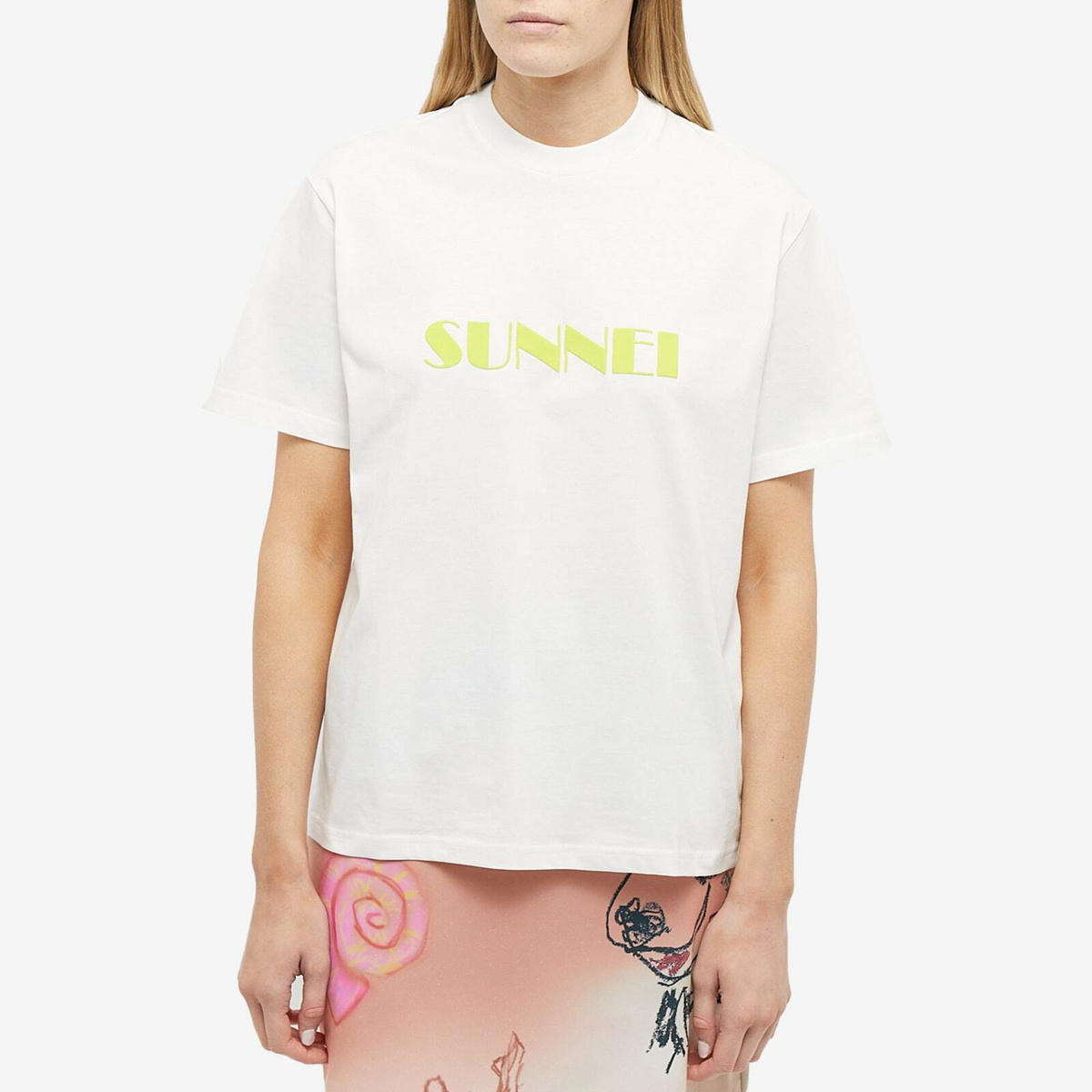 Sunnei Women's Classic Sprayed Logo T-Shirt in Dust Sunnei