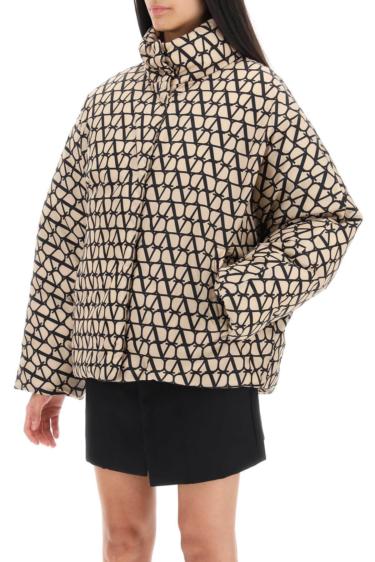 VALENTINO GARAVANI toile iconographe oversized puffer jacket Beige ...