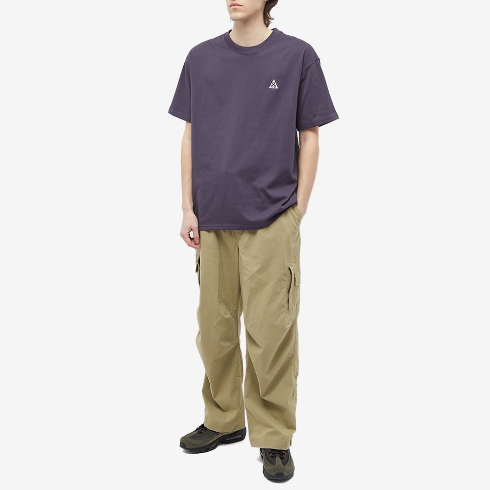 Nike Men's ACG Logo T-Shirt in Gridiron Nike