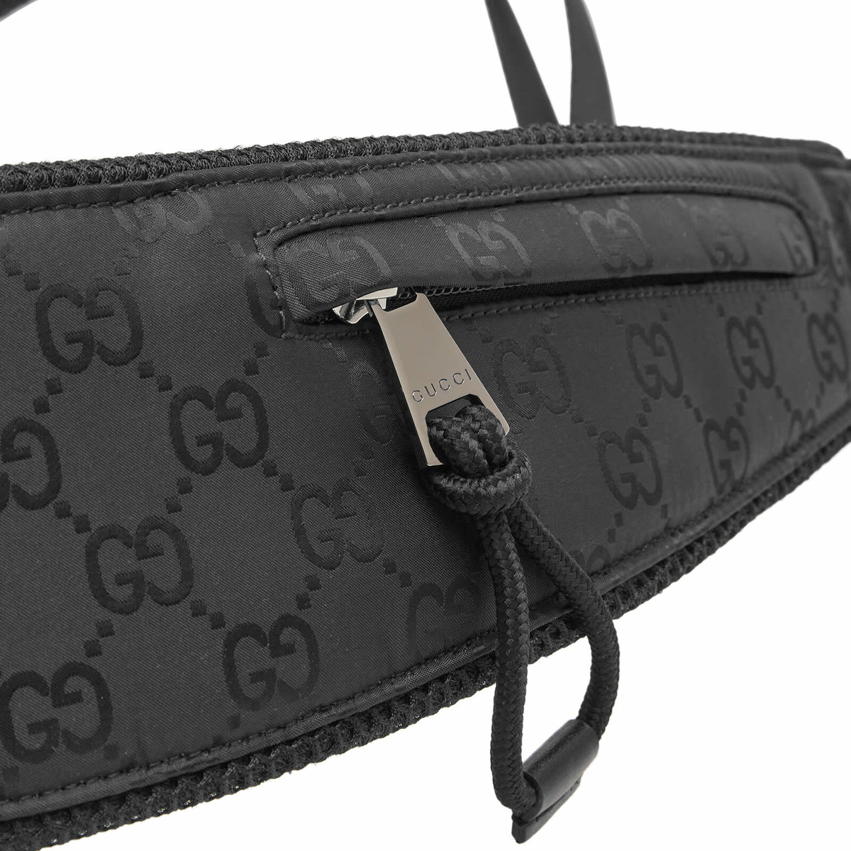 Gucci Men's Nylon GG Belt Bag in Black Gucci