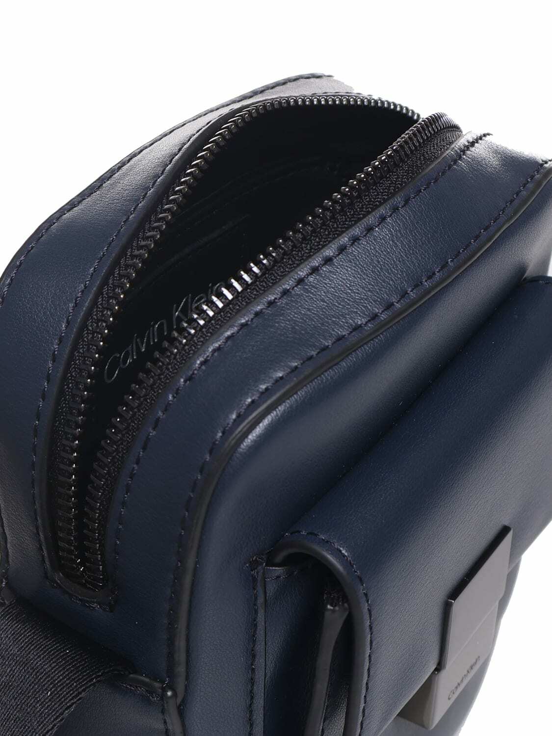 Calvin Klein Reporter Shoulder Bag Calvin Klein
