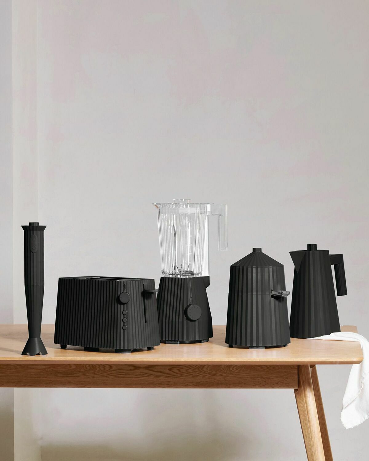 Alessi Plisse Isolierkanne Eu Plug Black Tableware Alessi