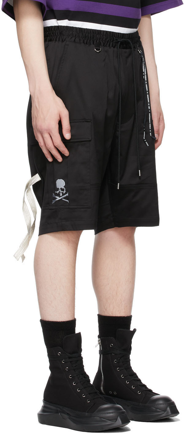 mastermind WORLD Black Logo Cargo Shorts MASTERMIND WORLD