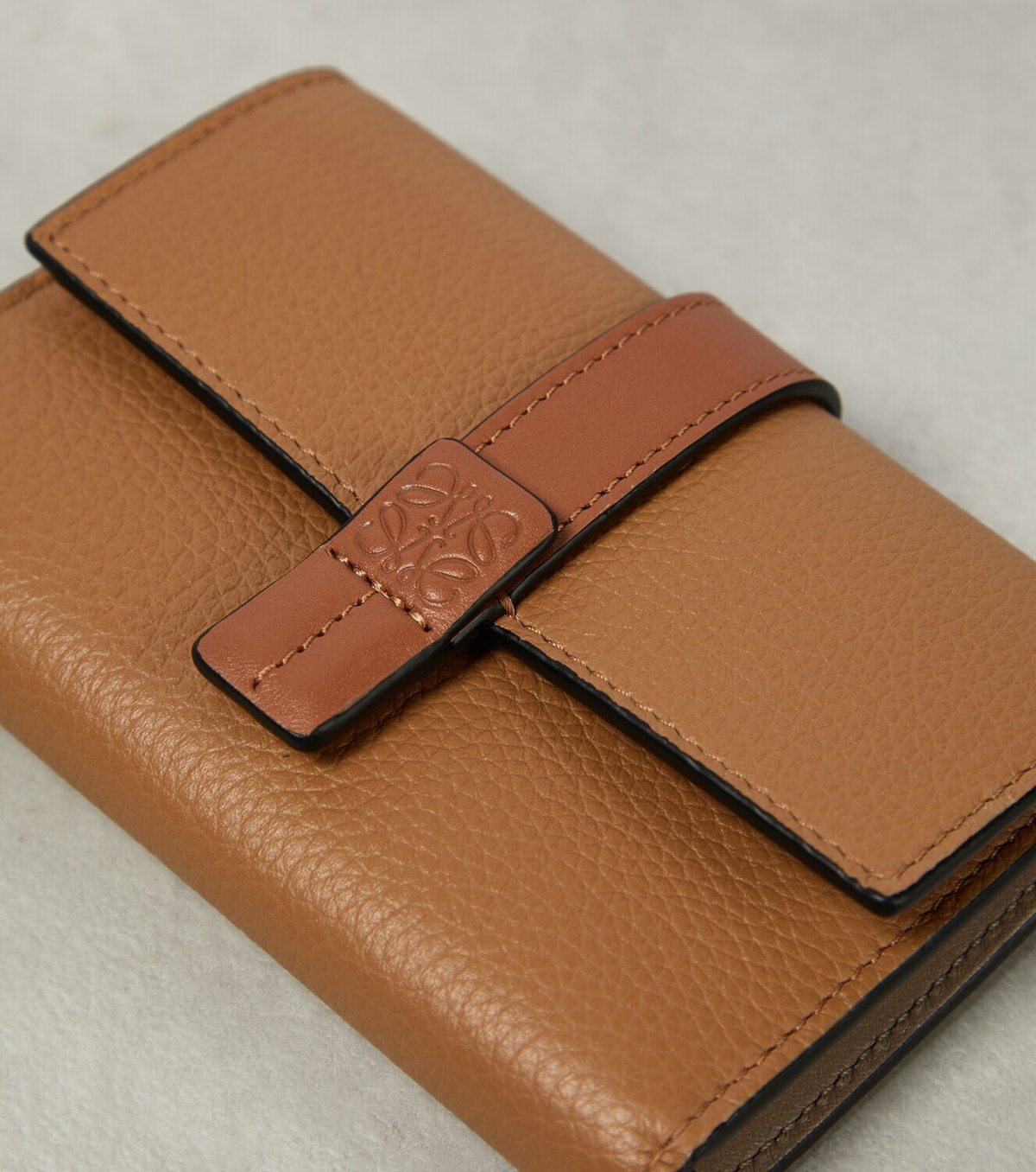 Loewe Vertical Small leather wallet Loewe