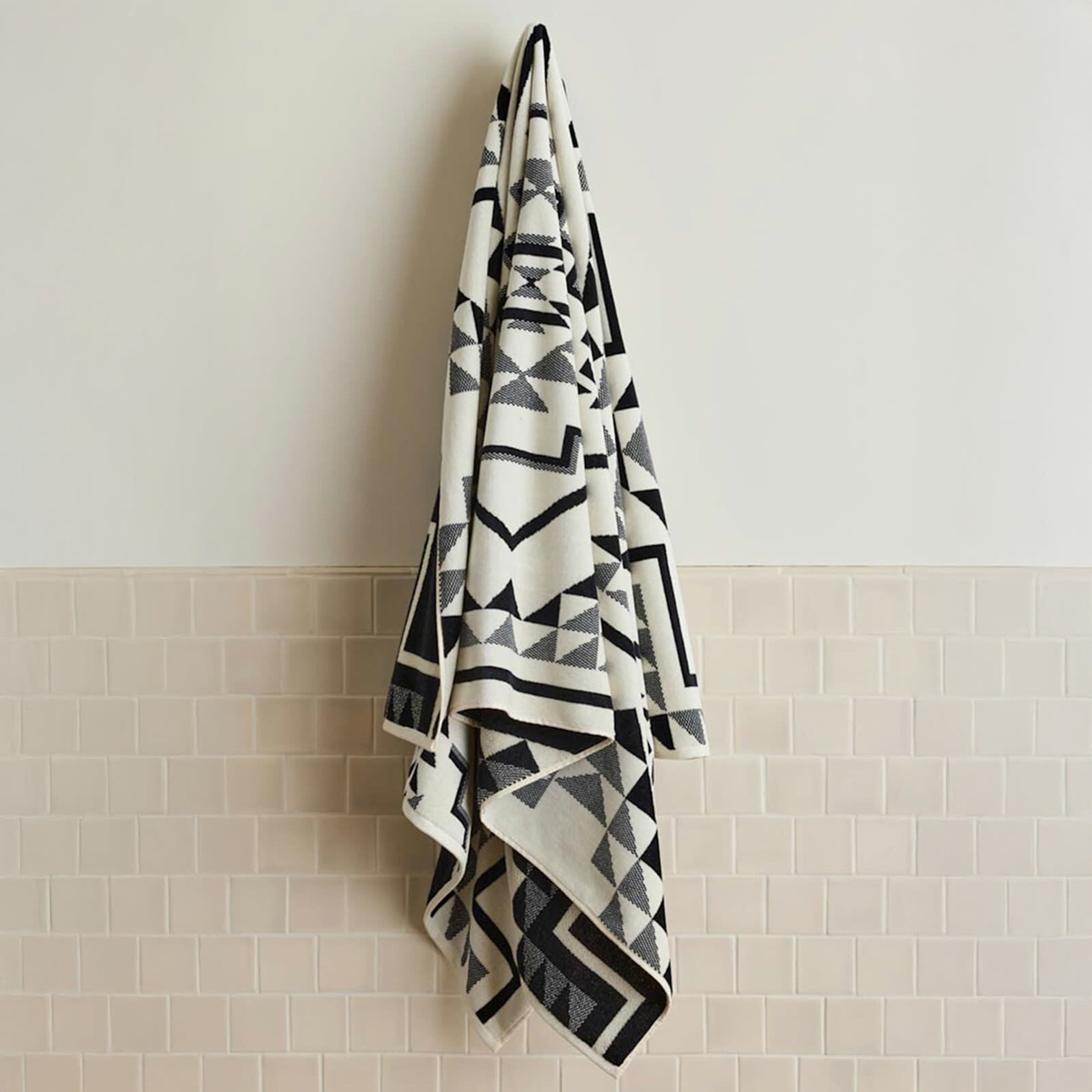 Pendleton Oversized Spa Towel in Oxbow Pendleton