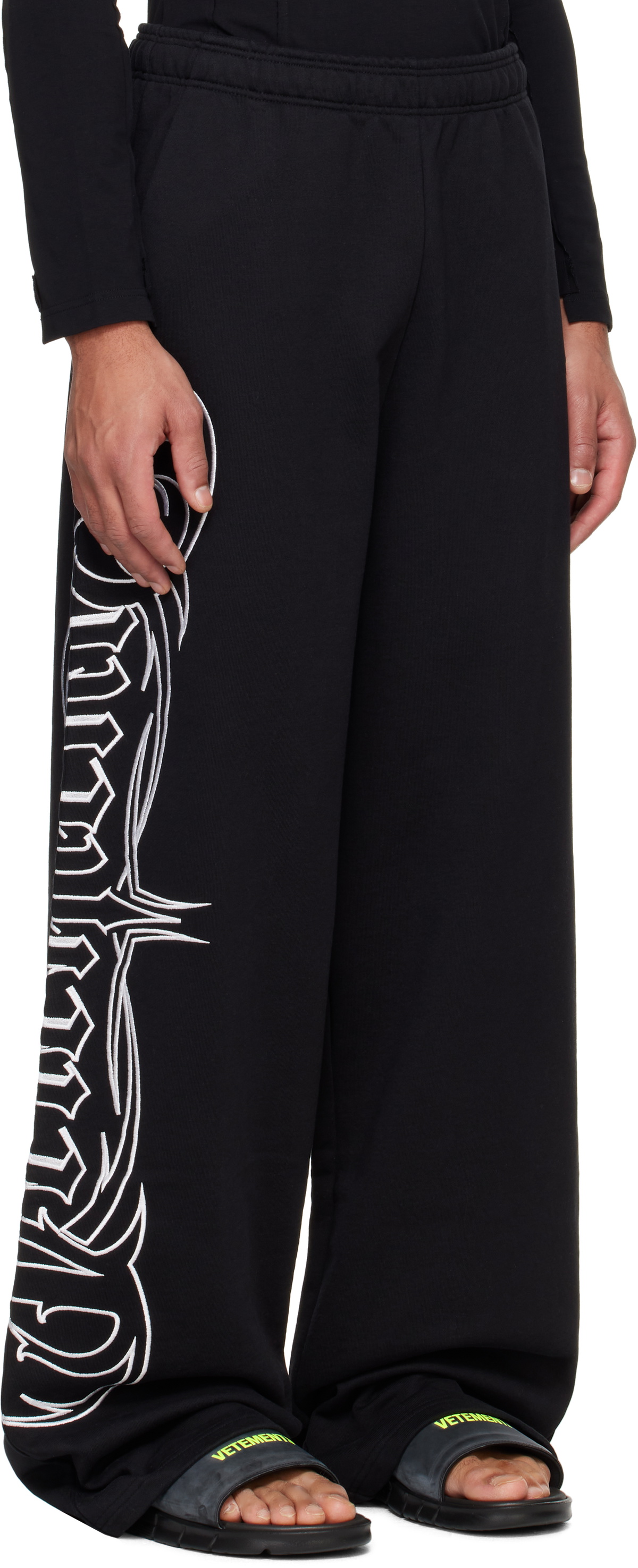 VETEMENTS Black Metal Embroidered Sweatpants Vetements