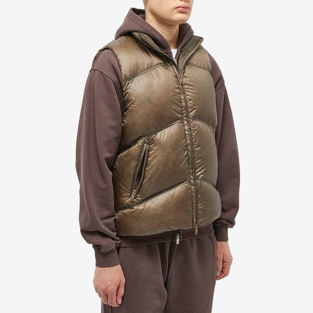Represent Men's Nylon Puffer Gilet in Washed Brown Represent