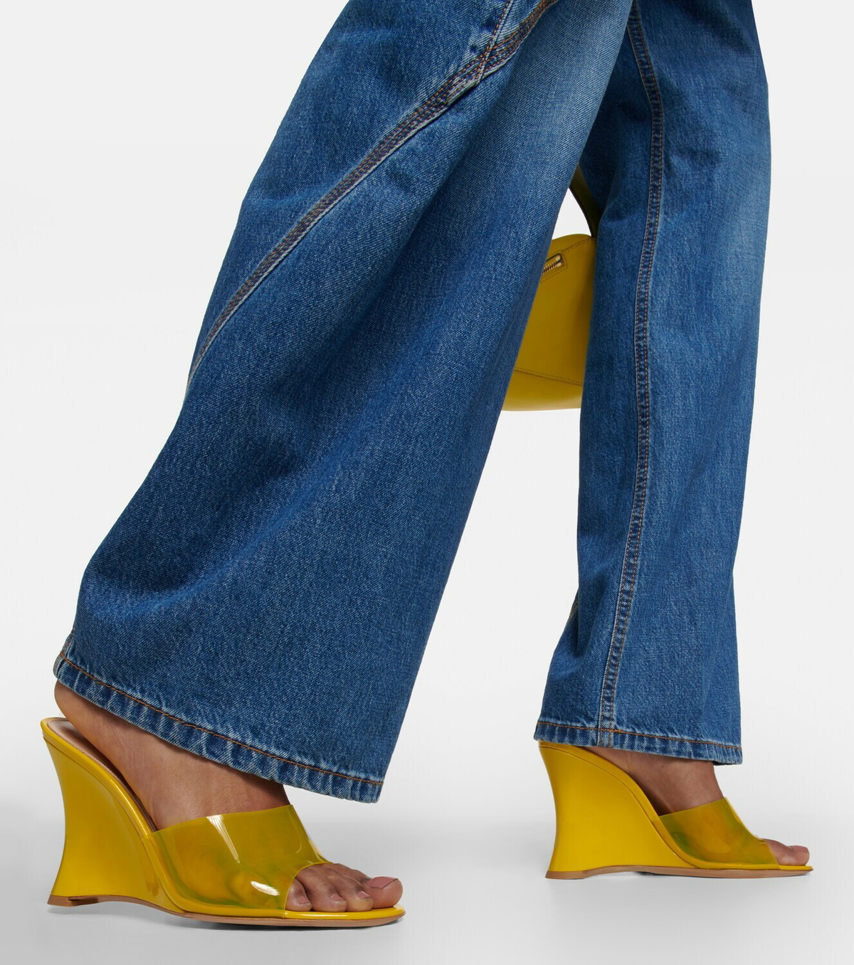 Gianvito Rossi - Vernice PVC wedge mules Gianvito Rossi