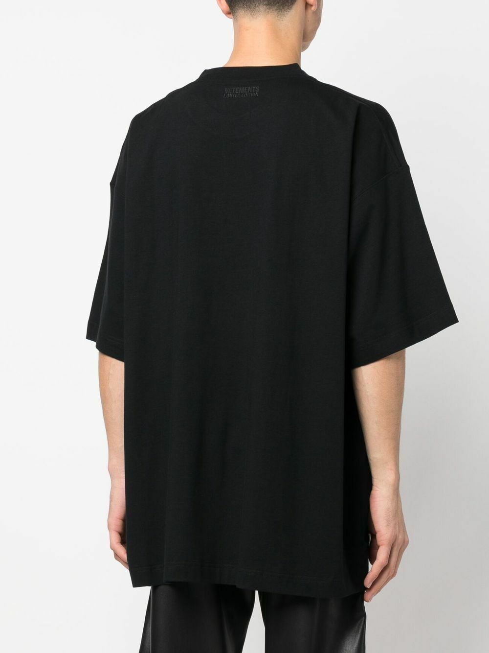 VETEMENTS - Logo T-shirt Vetements