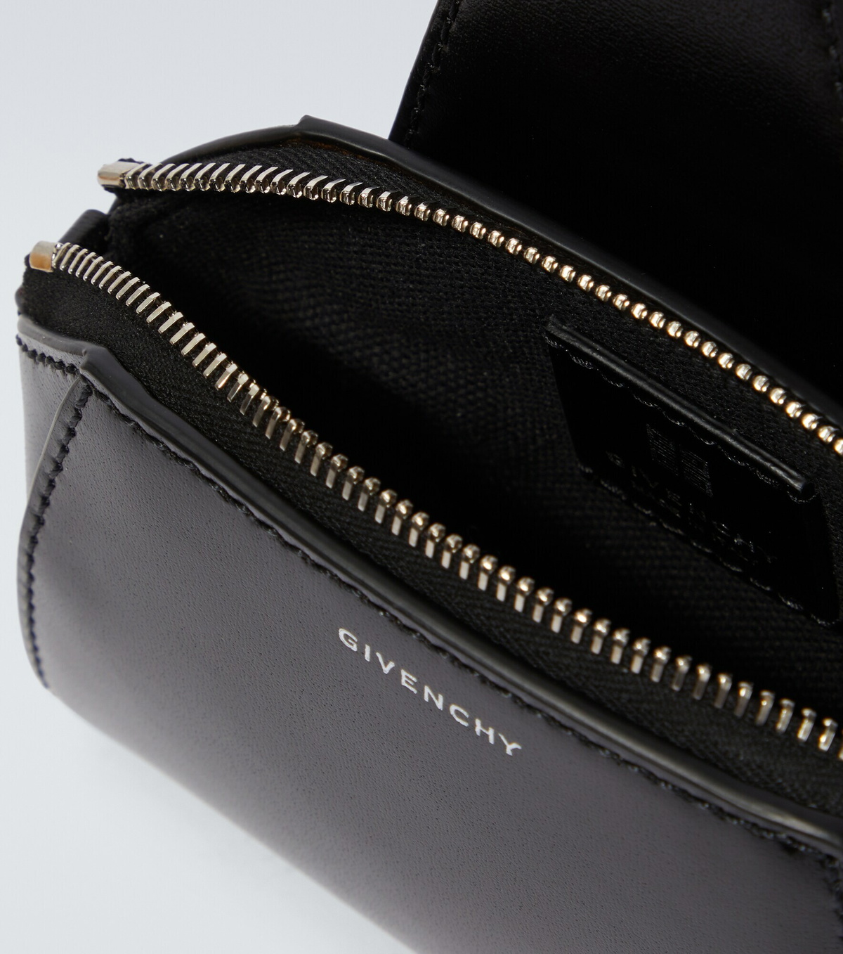 Givenchy - Mini Antigona leather shoulder bag Givenchy