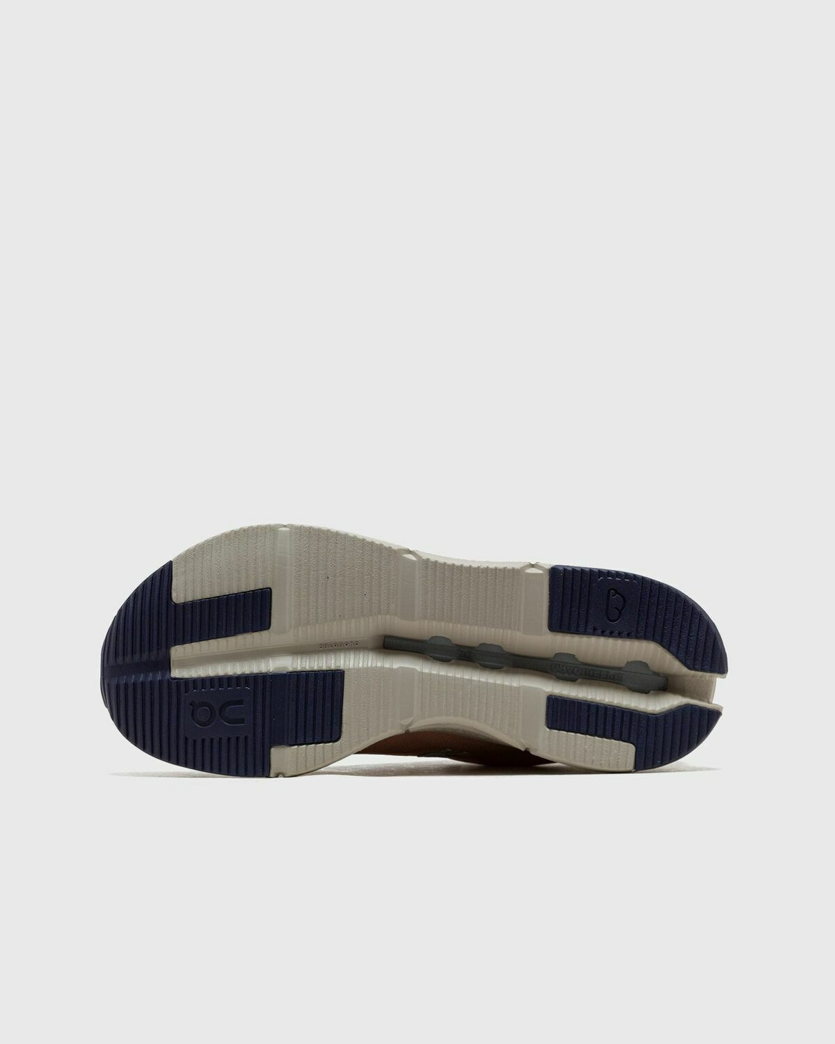 On Cloudnova Form Women Brown Lowtop/Performance & Sports On