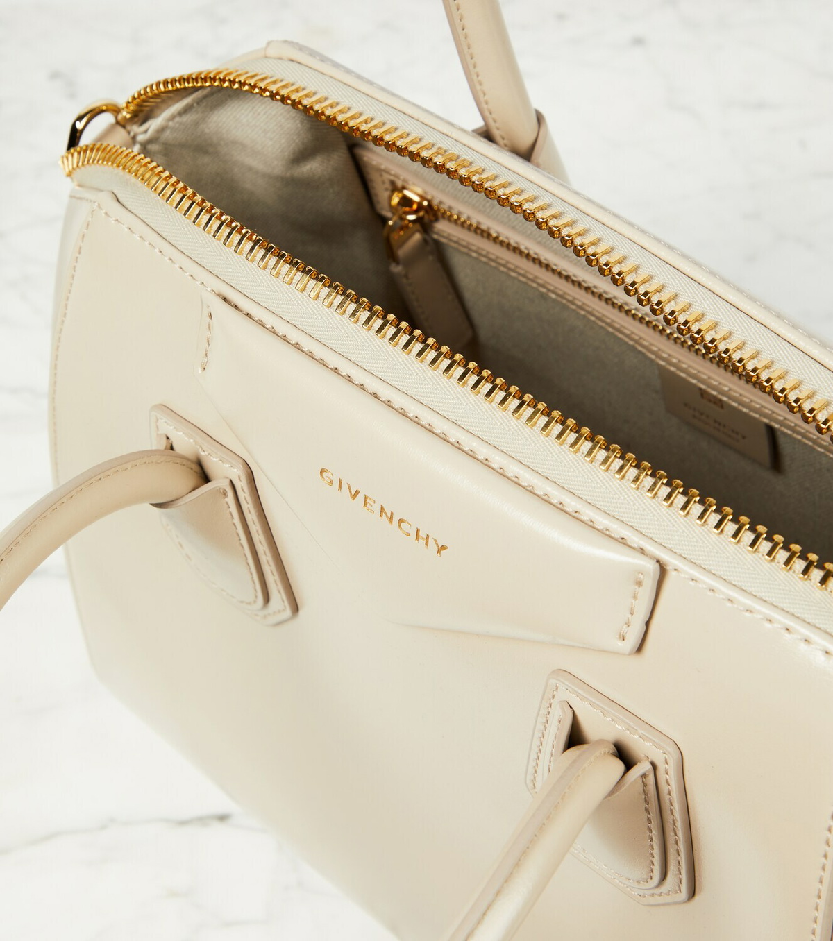 Givenchy - Antigona Small leather tote bag Givenchy