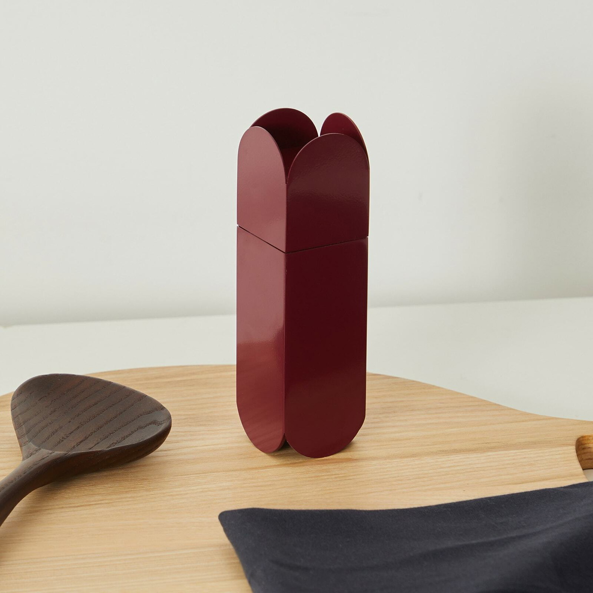 HAY Arcs Salt & Pepper Grinder in Burgundy HAY
