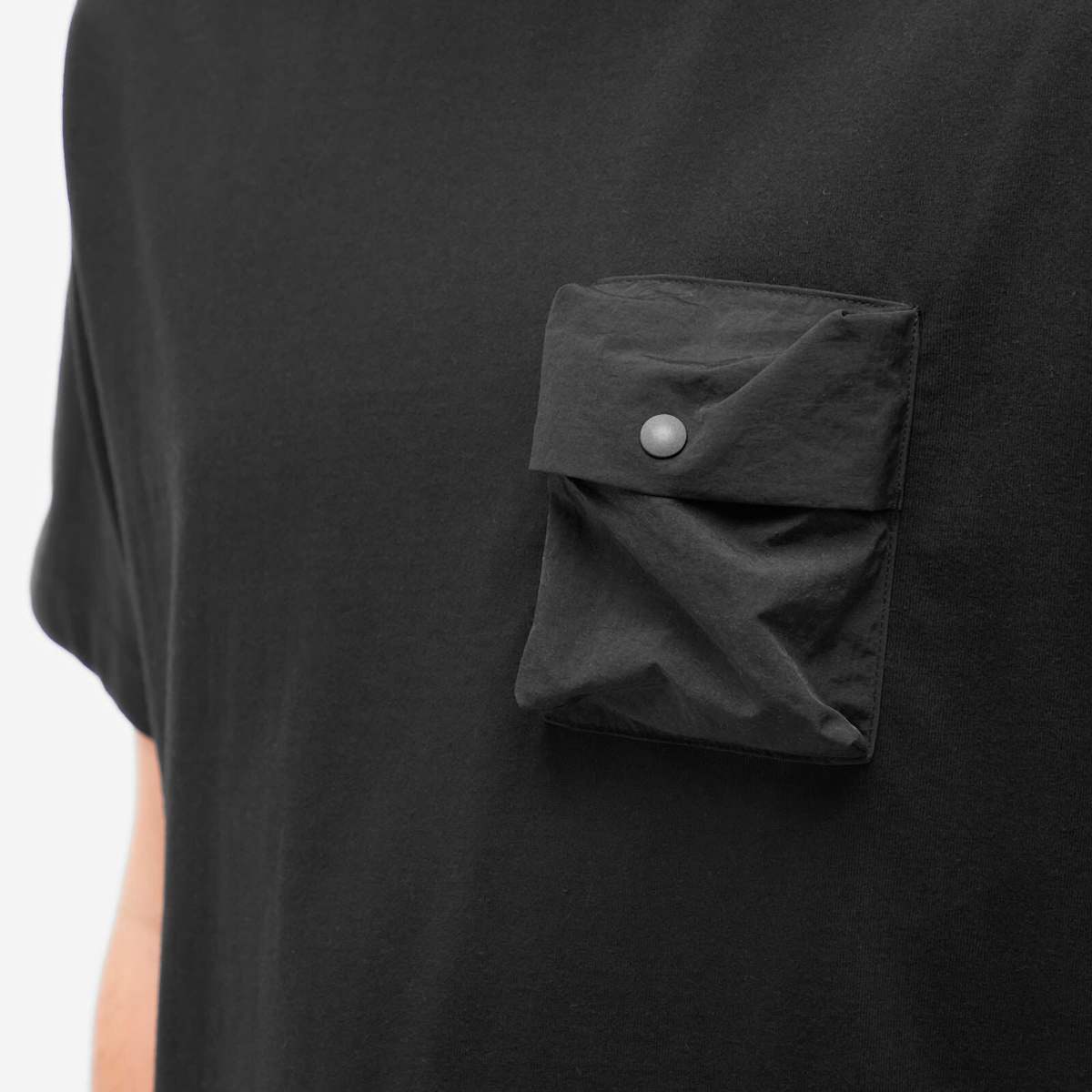 Uniform Bridge Men's M70 Pocket T-Shirt in Black Uniform Bridge