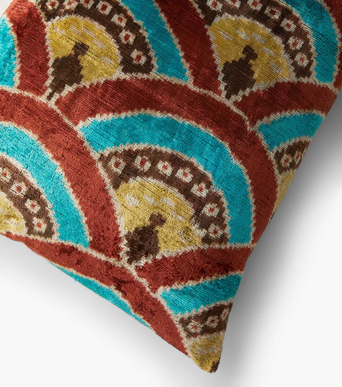 Les-Ottomans Silk velvet cushion Les Ottomans