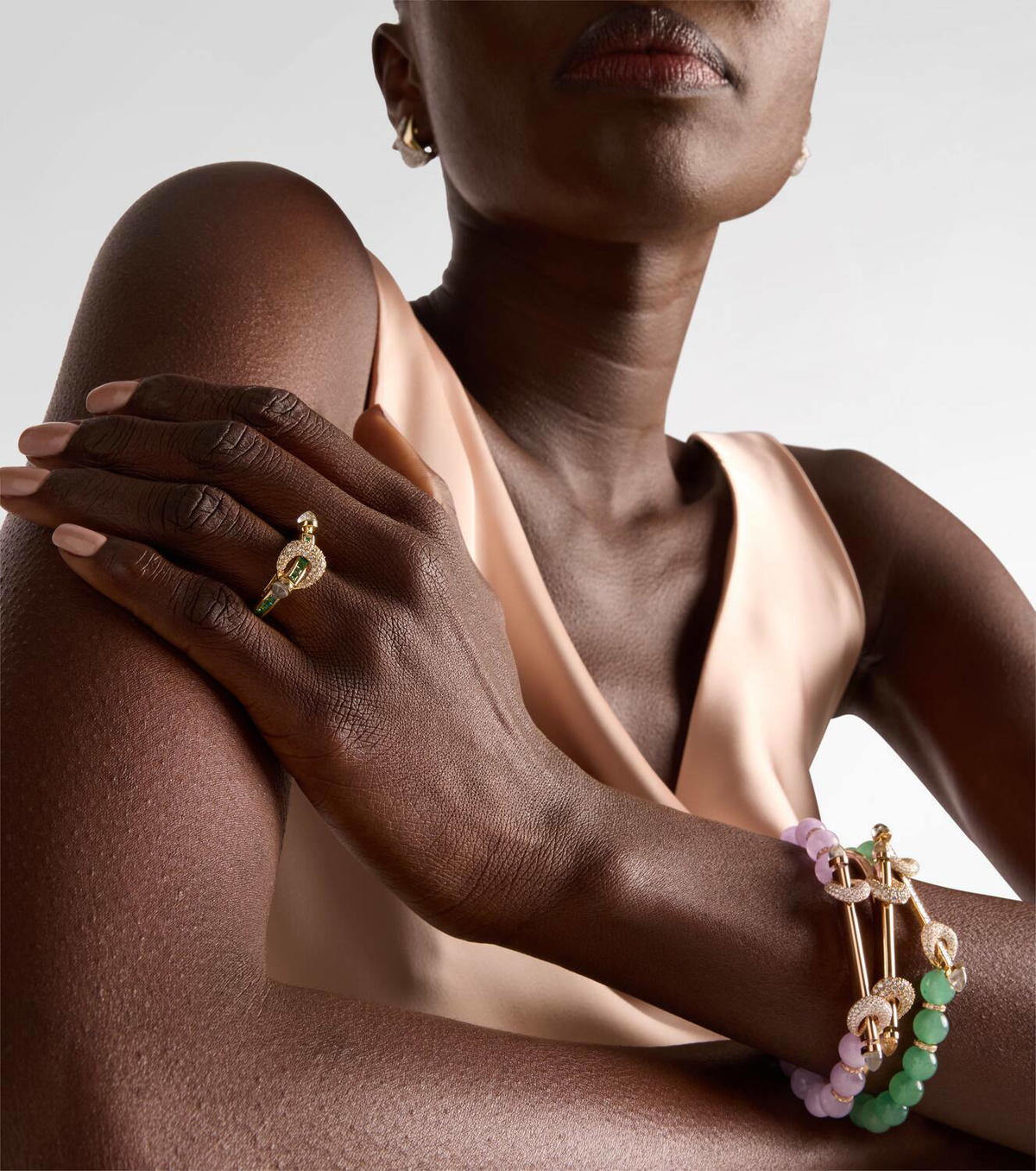 Ananya Chakra 18kt gold ring with emeralds and gemstones Ananya