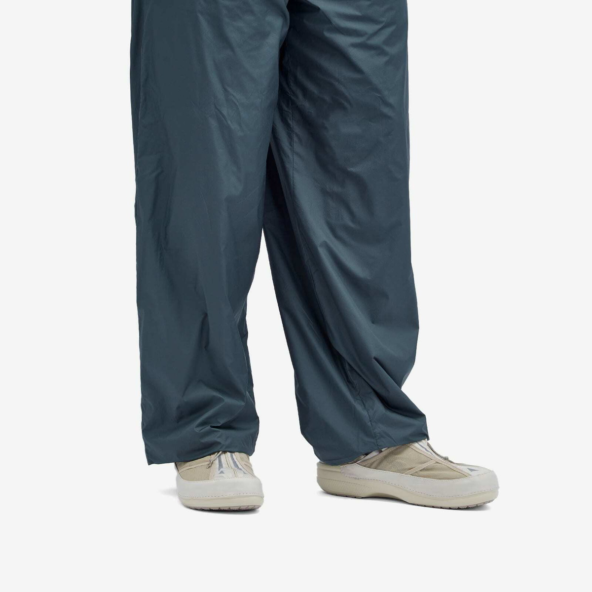 Crocs Running Vest Clog in Bone Crocs