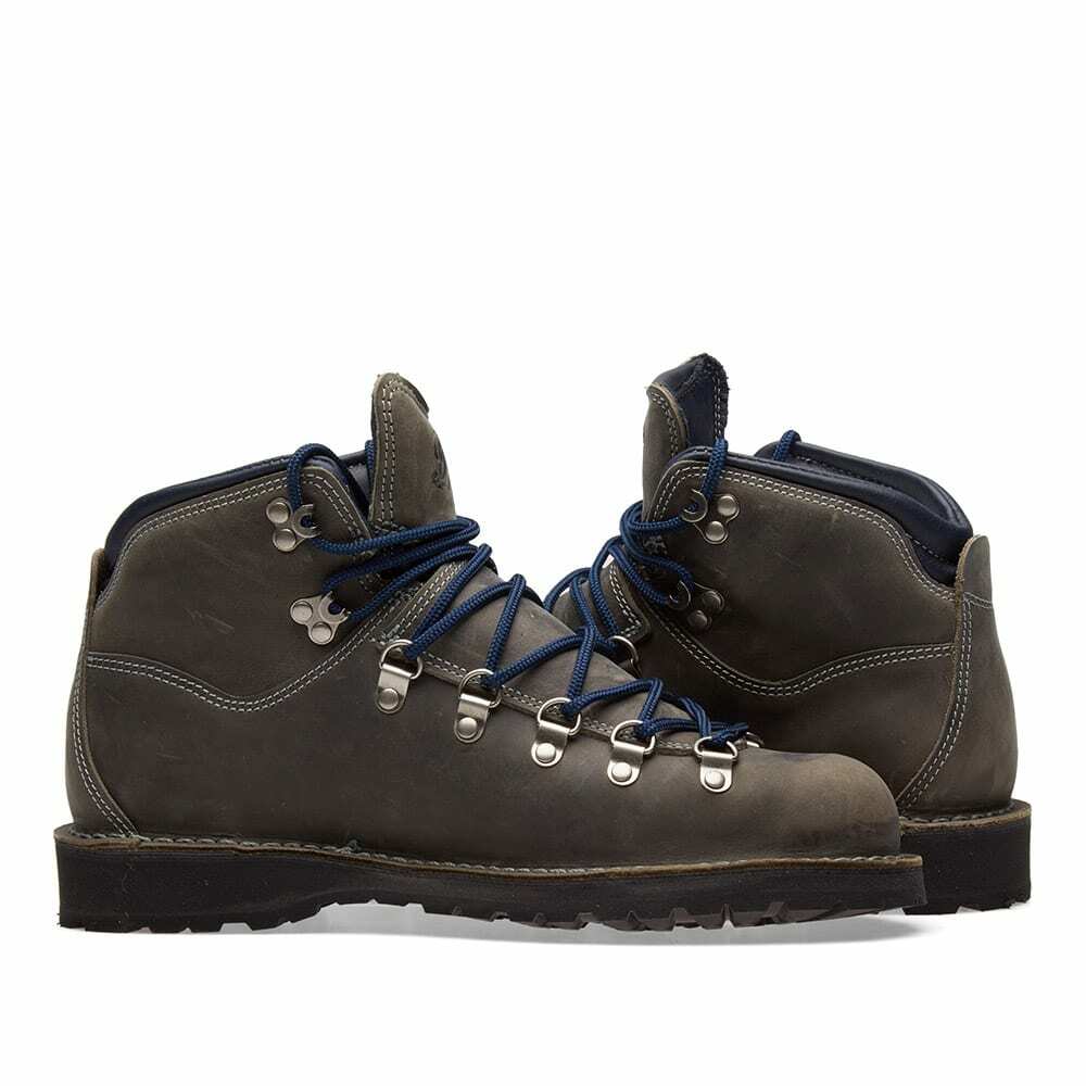 Danner Men's Mountain Pass Boot in Gunmetal Danner