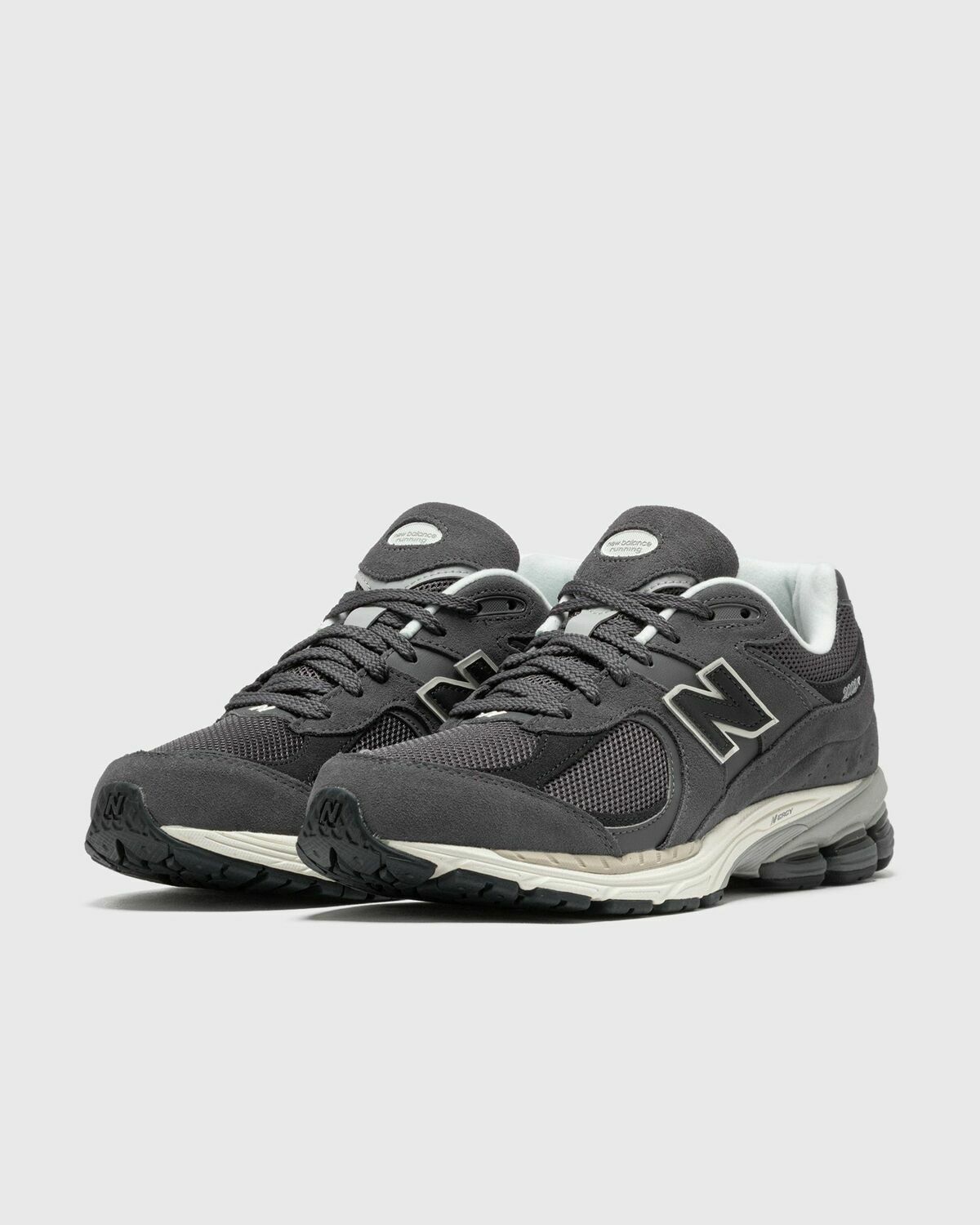 New Balance 2002 Black Lowtop New Balance