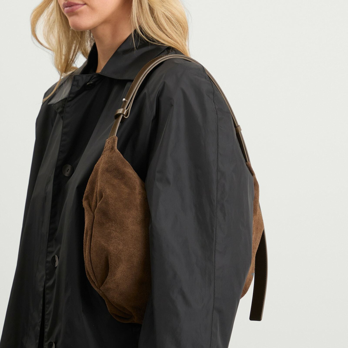 Nothing Written Women's Ht Suede Shoulder Bag in Caramel NOTHING WRITTEN