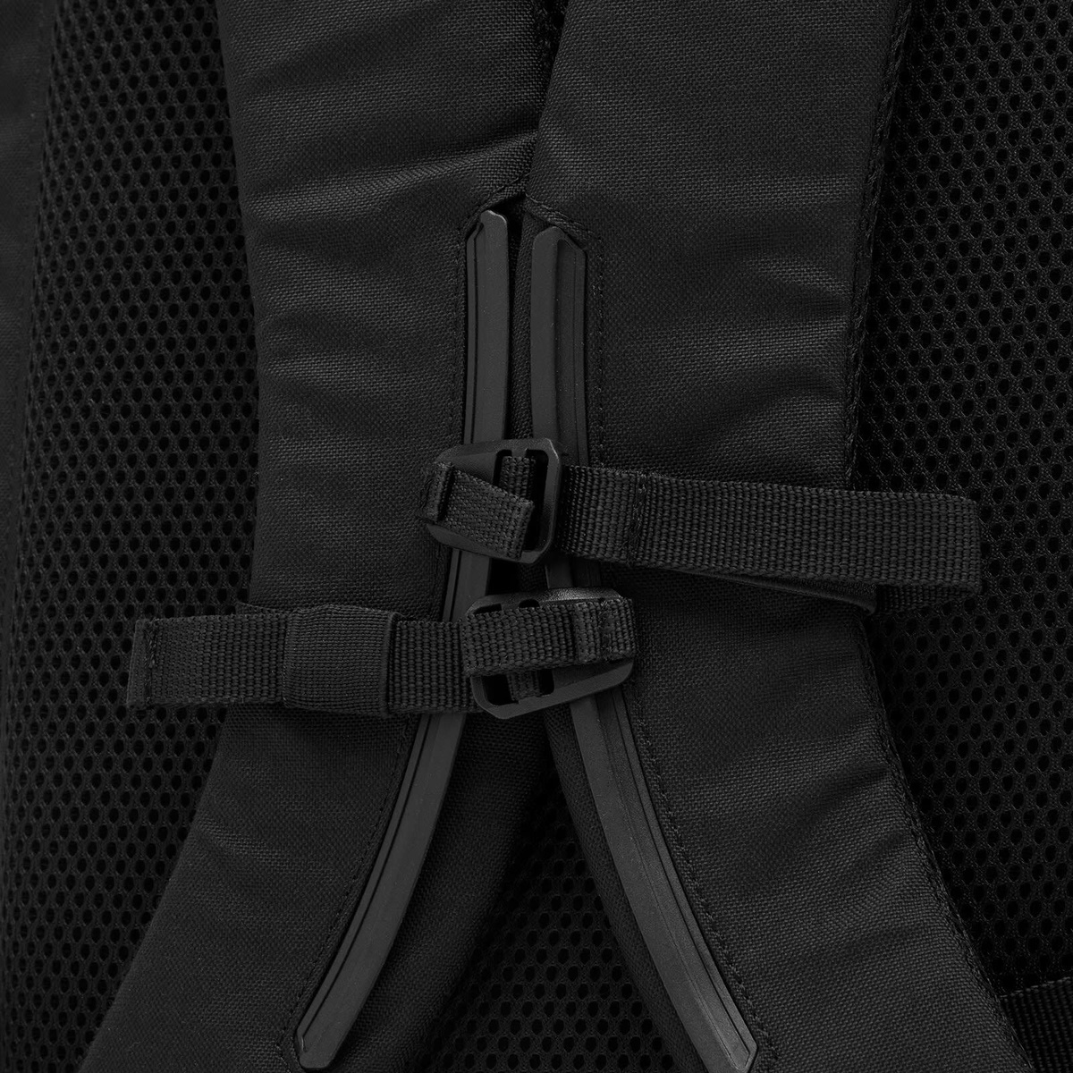 Snow Peak Men's Everyday Use Backpack in Black Snow Peak