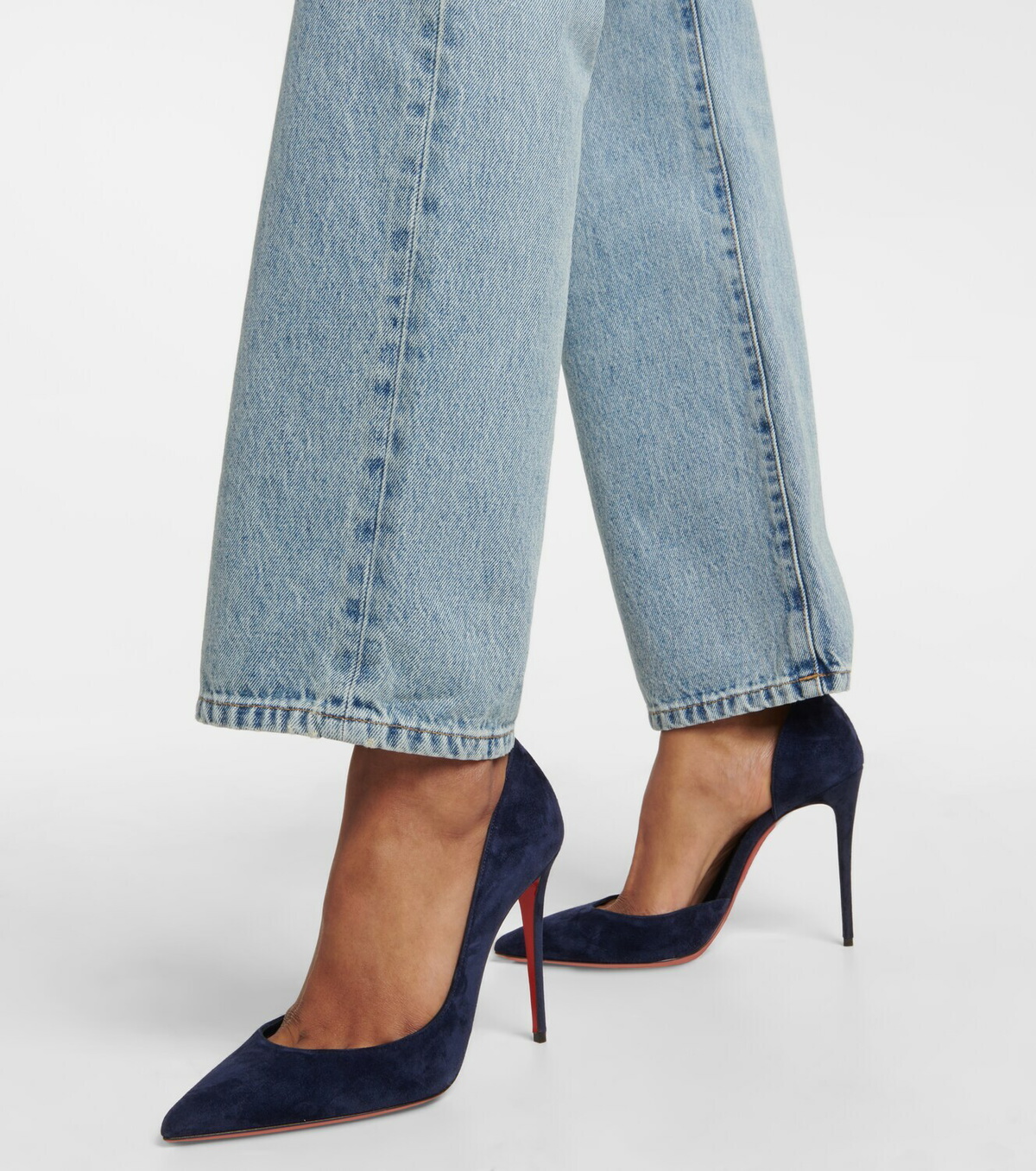 Christian Louboutin - Iriza suede pumps Christian Louboutin
