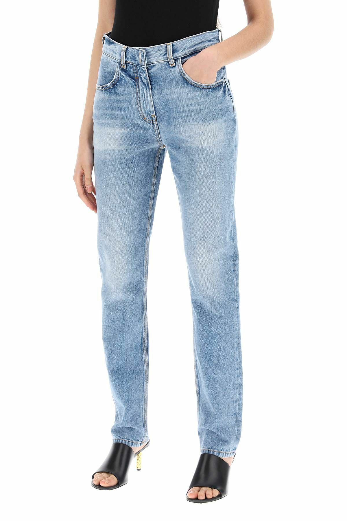 GIVENCHY light wash cigarette jeans with nine words. Light blue Givenchy