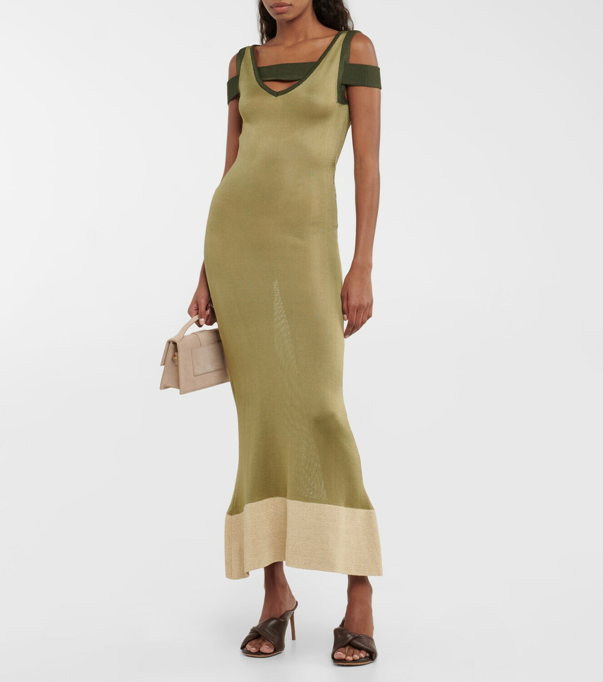 Jacquemus - La Robe Camargue V-neck gown Jacquemus