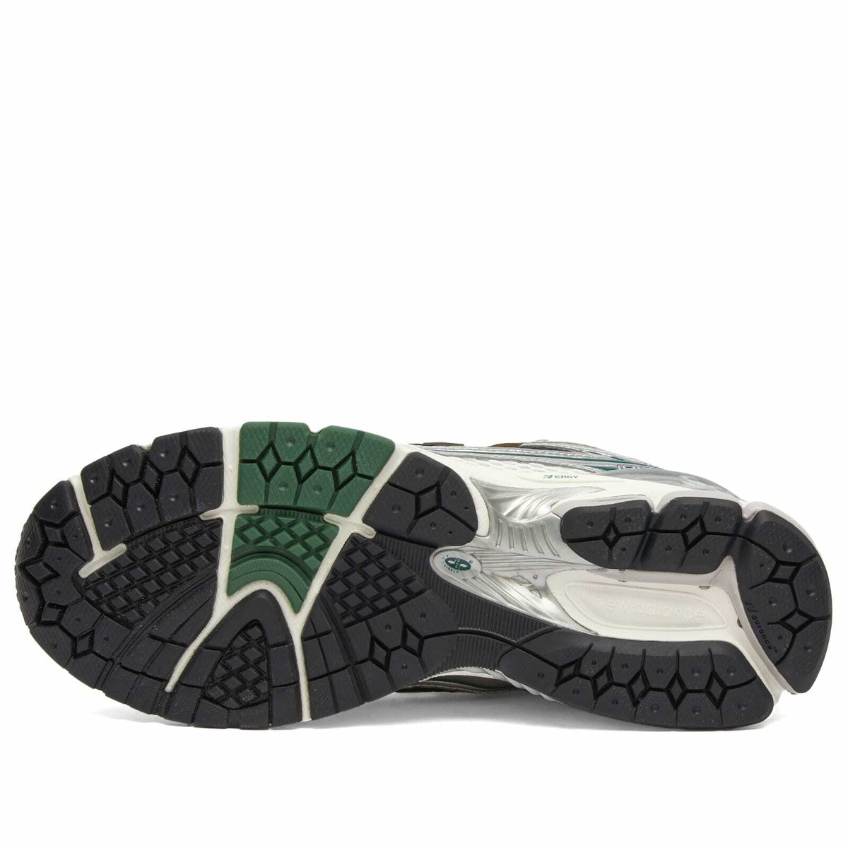 New Balance M1906REU in Silver Metallic New Balance