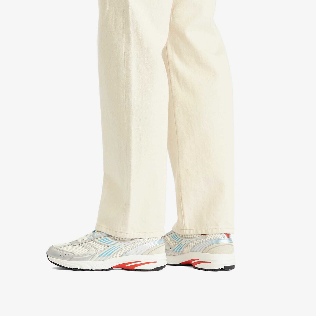 Diadora Sao-Ko 280 Sneaker in Prostine White/Air Sky Blue Diadora